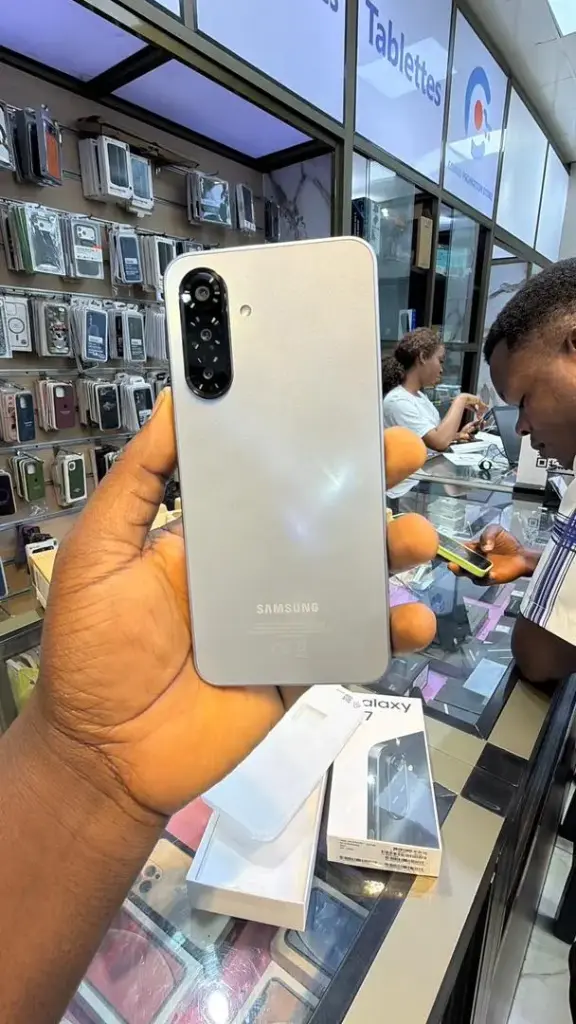Samsung Galaxy A17 128Go | Congo Promotion